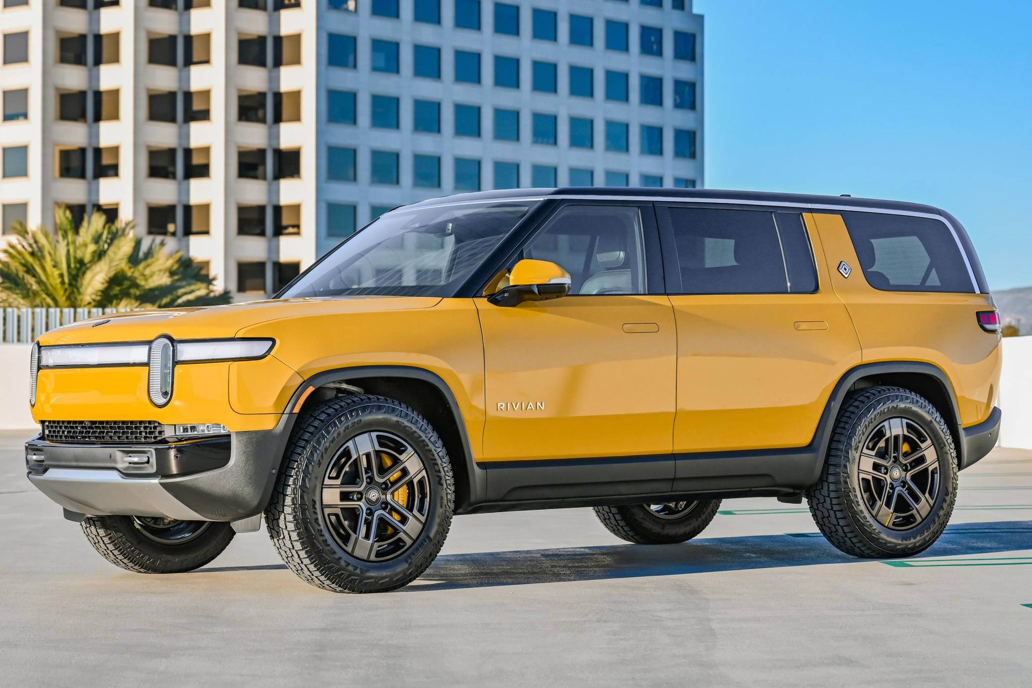 2023 Rivian R1S Launch Edition for Sale - Cars & Bids