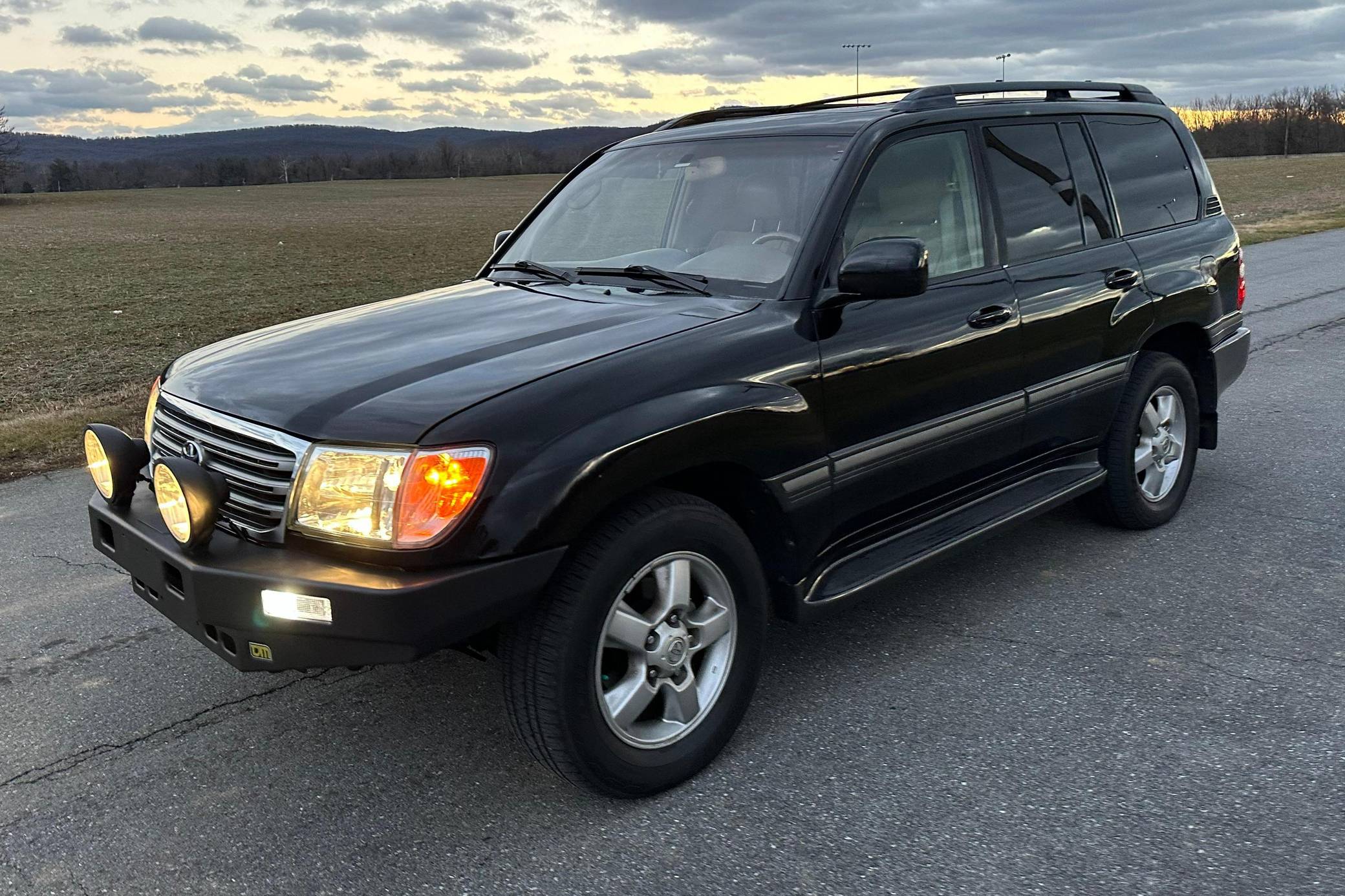 2004 Toyota Land Cruiser for Sale - Cars & Bids