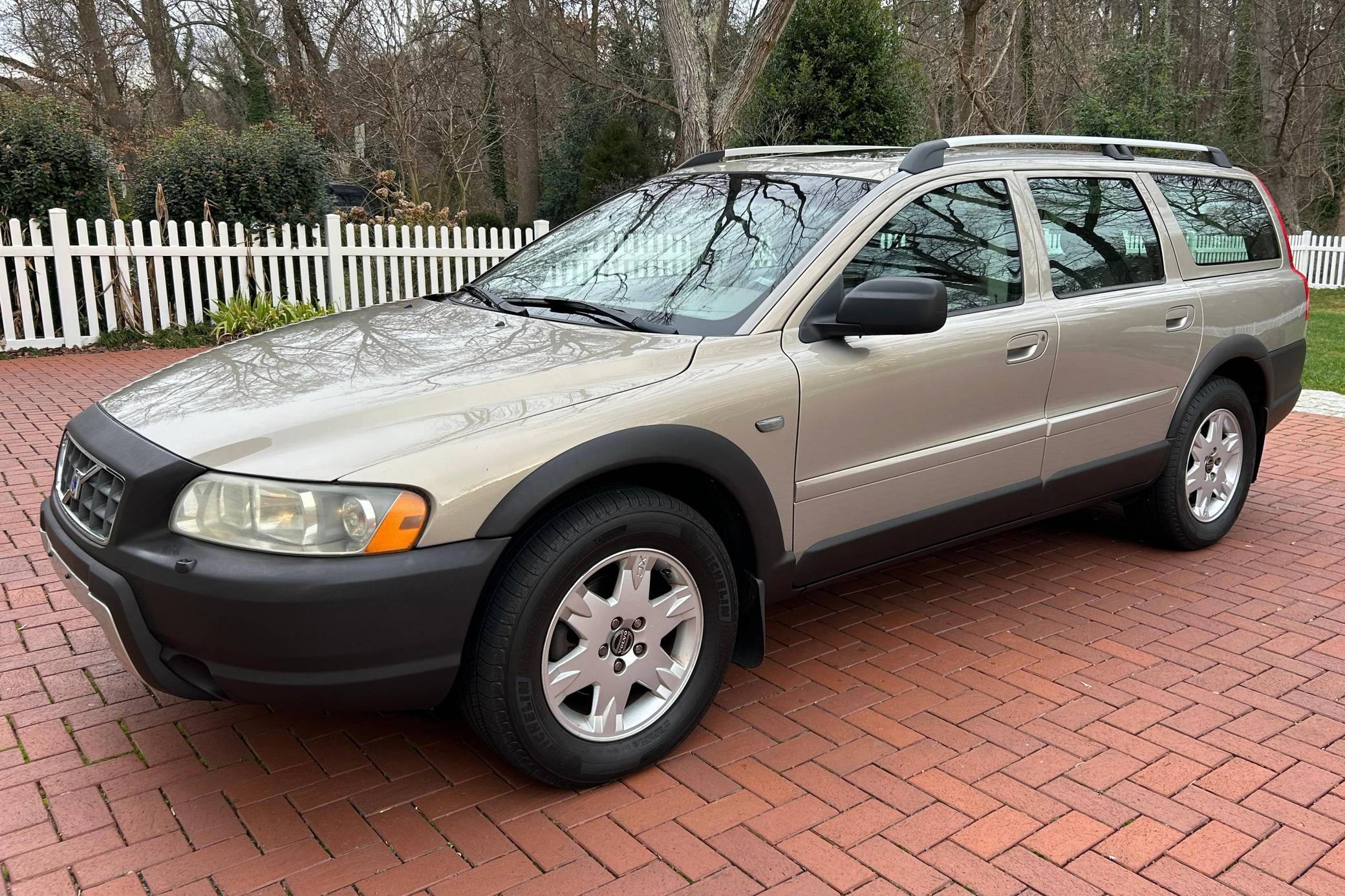 2005 Volvo XC70 AWD for Sale - Cars & Bids