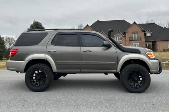 2004 Toyota Sequoia SR5 4x4 for Sale - Cars & Bids