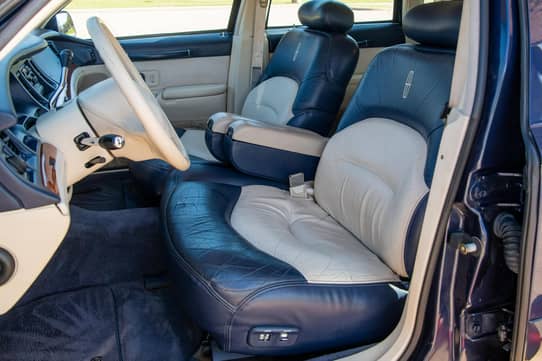 1995 Lincoln Town Car Spinnaker Edition for Sale - Cars & Bids