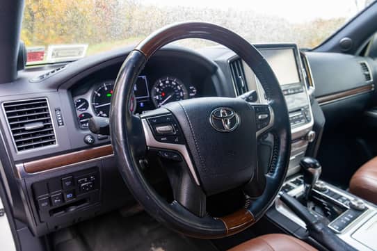 2016 Toyota Land Cruiser for Sale - Cars & Bids
