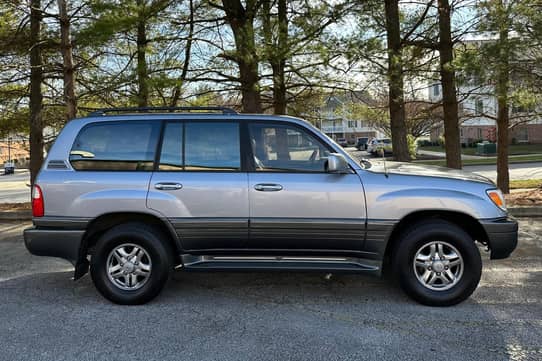 2002 Lexus LX 470 for Sale - Cars & Bids