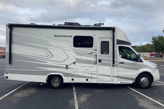 2021 Mercedes-Benz Sprinter 3500XD Sunseeker for Sale - Cars & Bids
