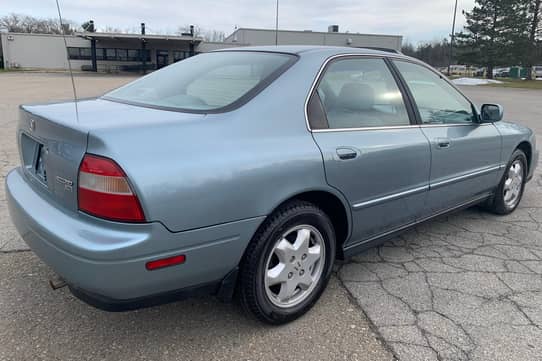 1995 Honda Accord EX Sedan for Sale - Cars & Bids