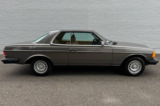 1983 Mercedes-Benz 300CD for Sale - Cars & Bids