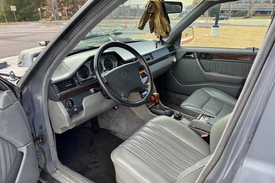 1990 Mercedes-Benz 300E for Sale - Cars & Bids
