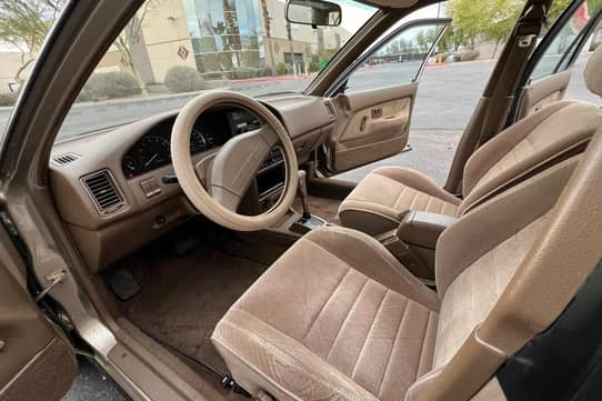 1988 Toyota Corolla LE Sedan for Sale - Cars & Bids