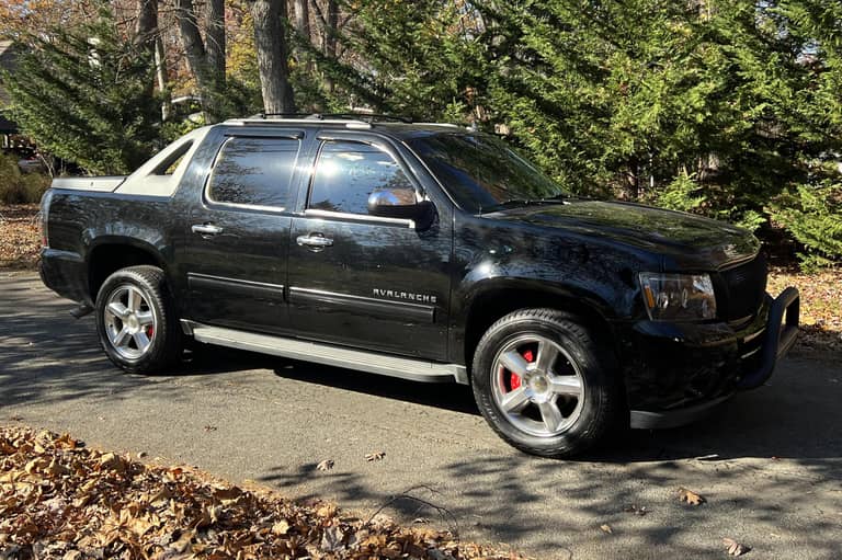 Used Chevrolet Avalanche for Sale - Cars & Bids